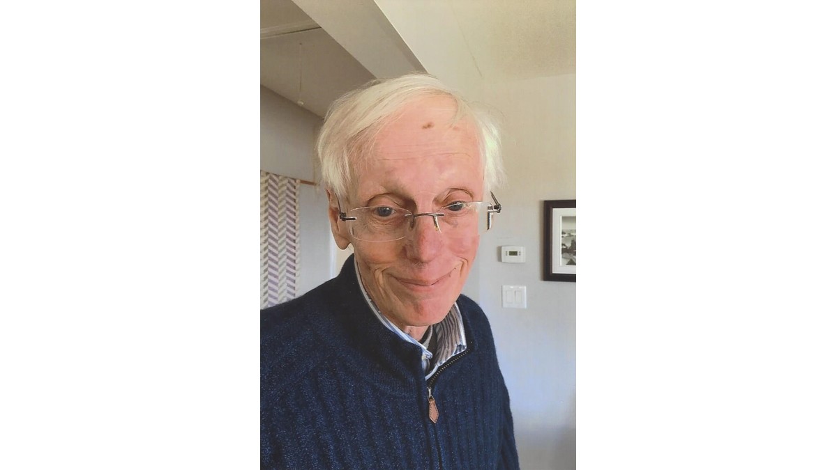 Pastor Douglas Moore Obituary - Lunenburg, NS | Dana L. Sweeny Funeral Home