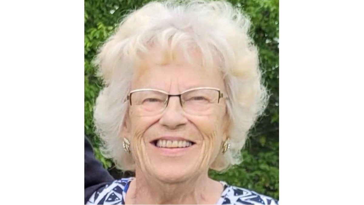 Eva Schnare Obituary - Lunenburg, NS | Dana L. Sweeny Funeral Home
