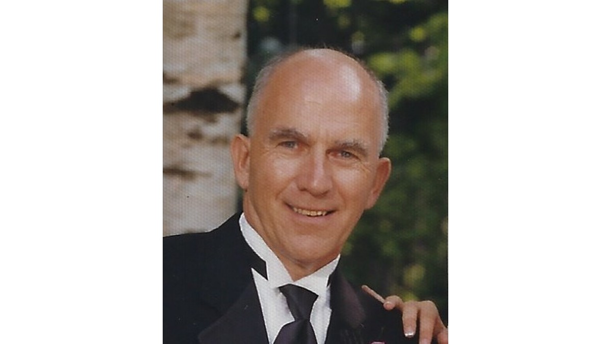 Thomas Courtney Obituary - Whitby, ON | W. C. Town Funeral Chapel