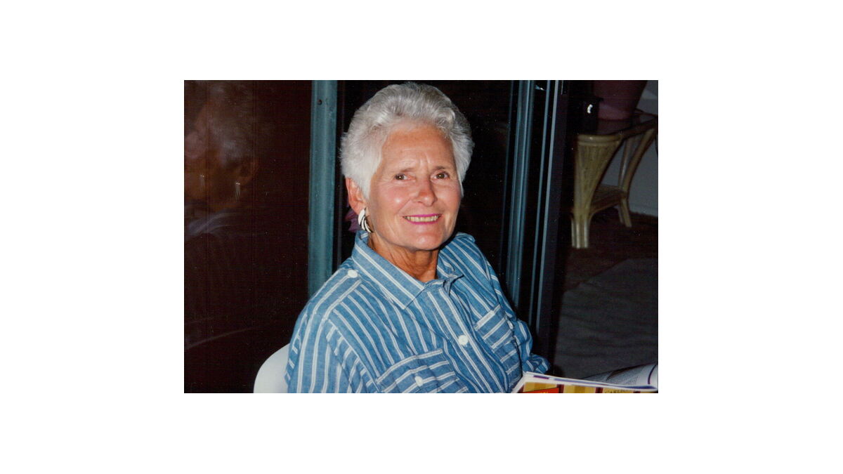 Shirley Sutton Obituary - Burlington, ON | Smith's Funeral Home