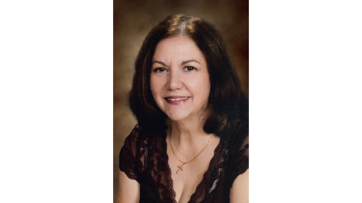 Victoria McKenzie Obituary - Grimsby, ON | Stonehouse-Whitcomb Funeral Home