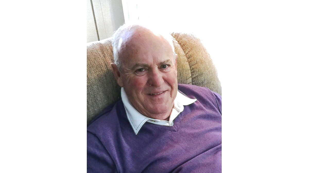 Ronald Weaymouth Obituary - Grimsby, ON | Stonehouse-Whitcomb Funeral Home