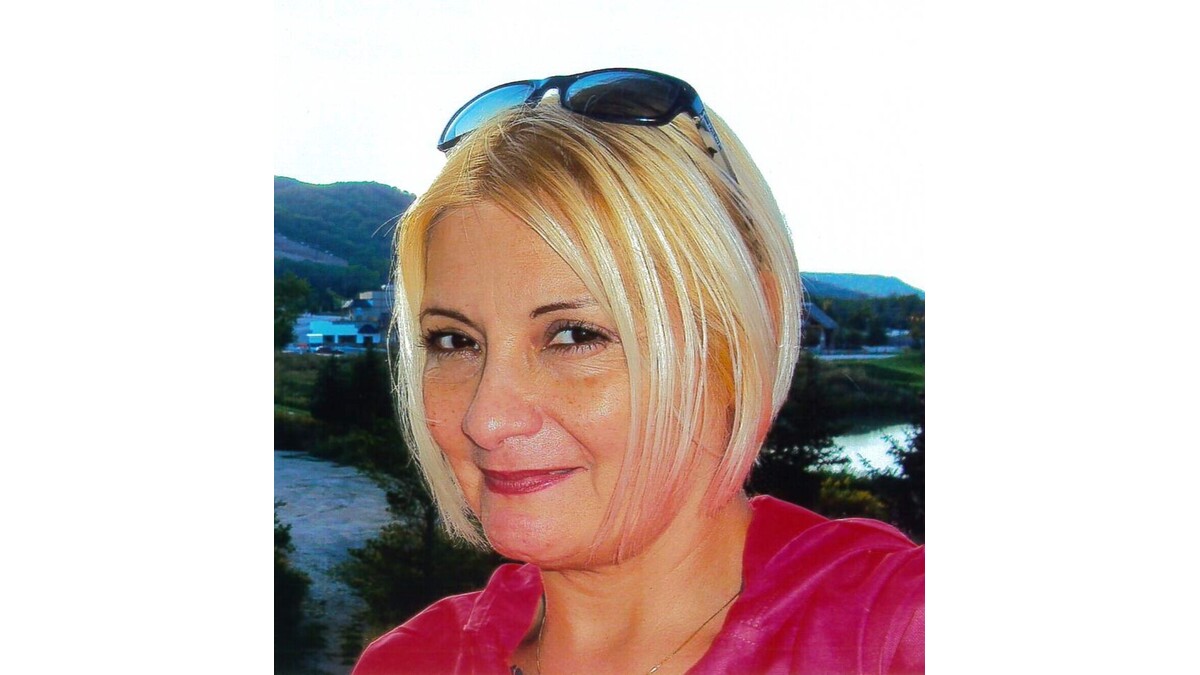 Sandra Perez Obituary - Grimsby, ON | Stonehouse-Whitcomb Funeral Home