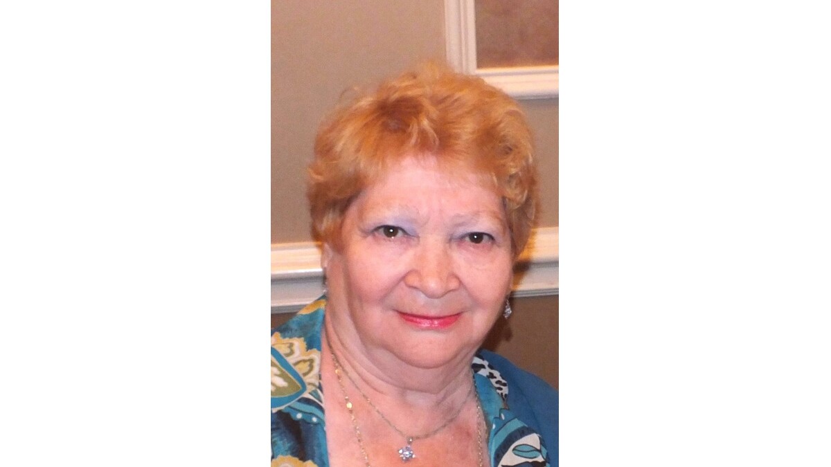 Svetlana Perelman Obituary - Buffalo Grove, IL | Goldman Funeral Group