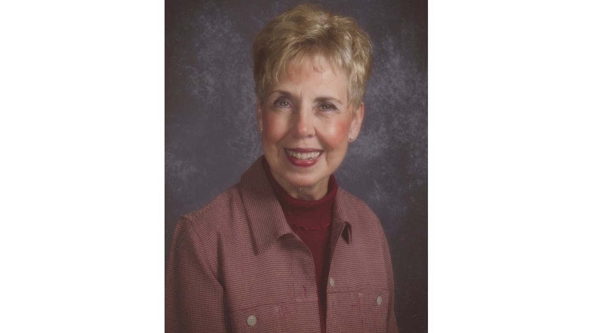 Julie Elson Obituary - Gardner, KS | Bruce Funeral Home, Inc.