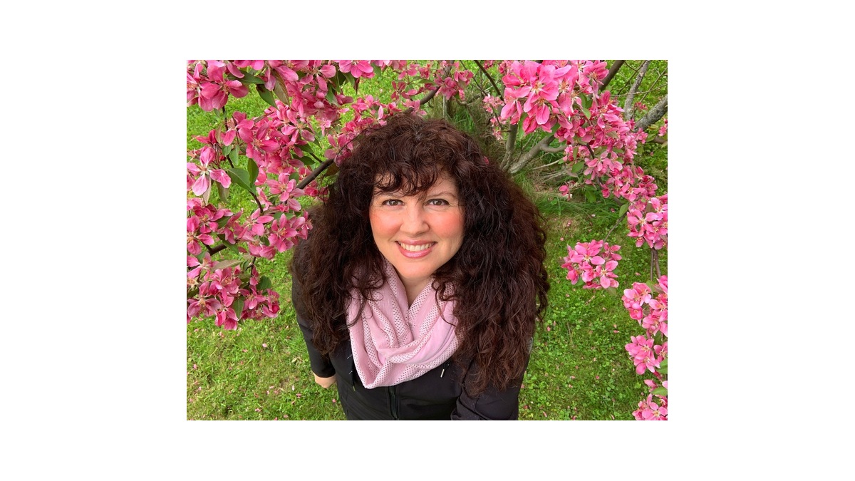 April Edwards Obituary - Collingwood, ON | Fawcett Funeral Homes Limited