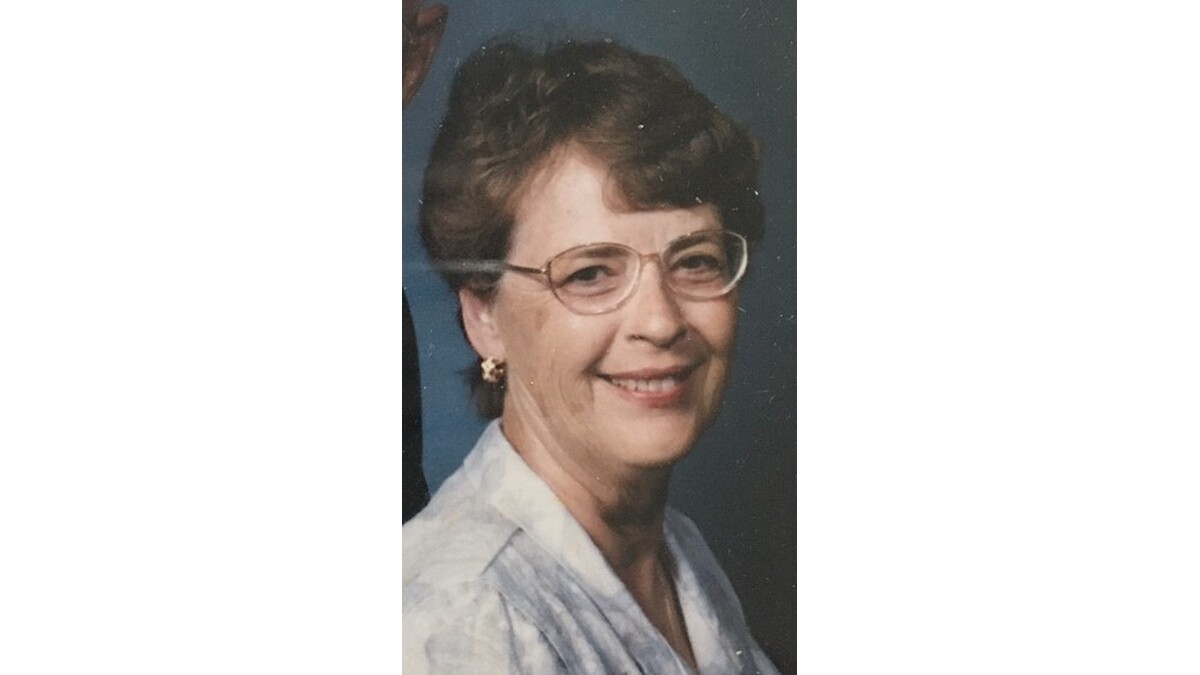 Sandra "Sandy" Apple Obituary - Bloomington, IN | The Funeral Chapel