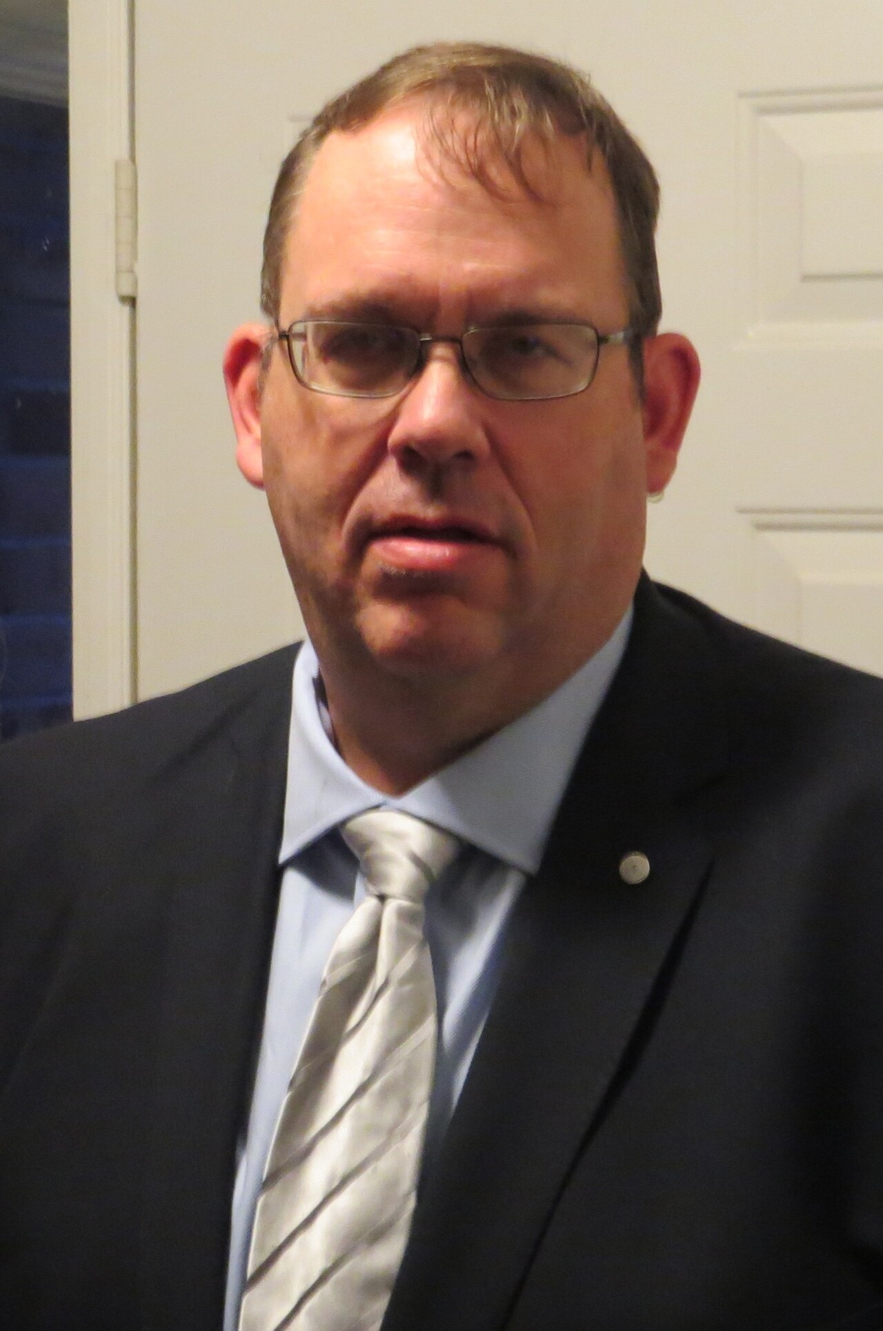 Give in memory of Duncan Dewar - My Tribute Gift