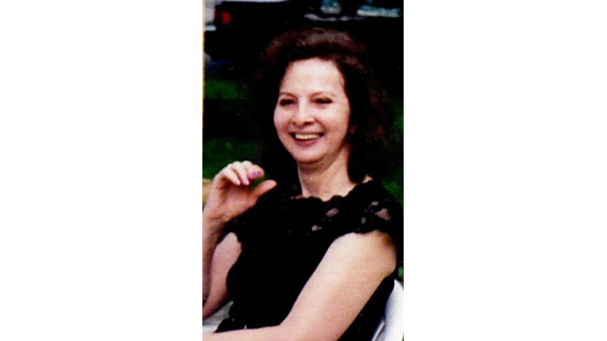 Wanda Hawkins Obituary - Sparta, TN | Oak Lawn Funeral Home-Cremation Center and Memorial Cemetery