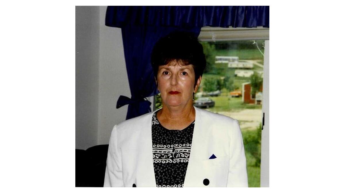 Barbara Frasier Obituary - Sparta, TN | Oak Lawn Funeral Home-Cremation ...