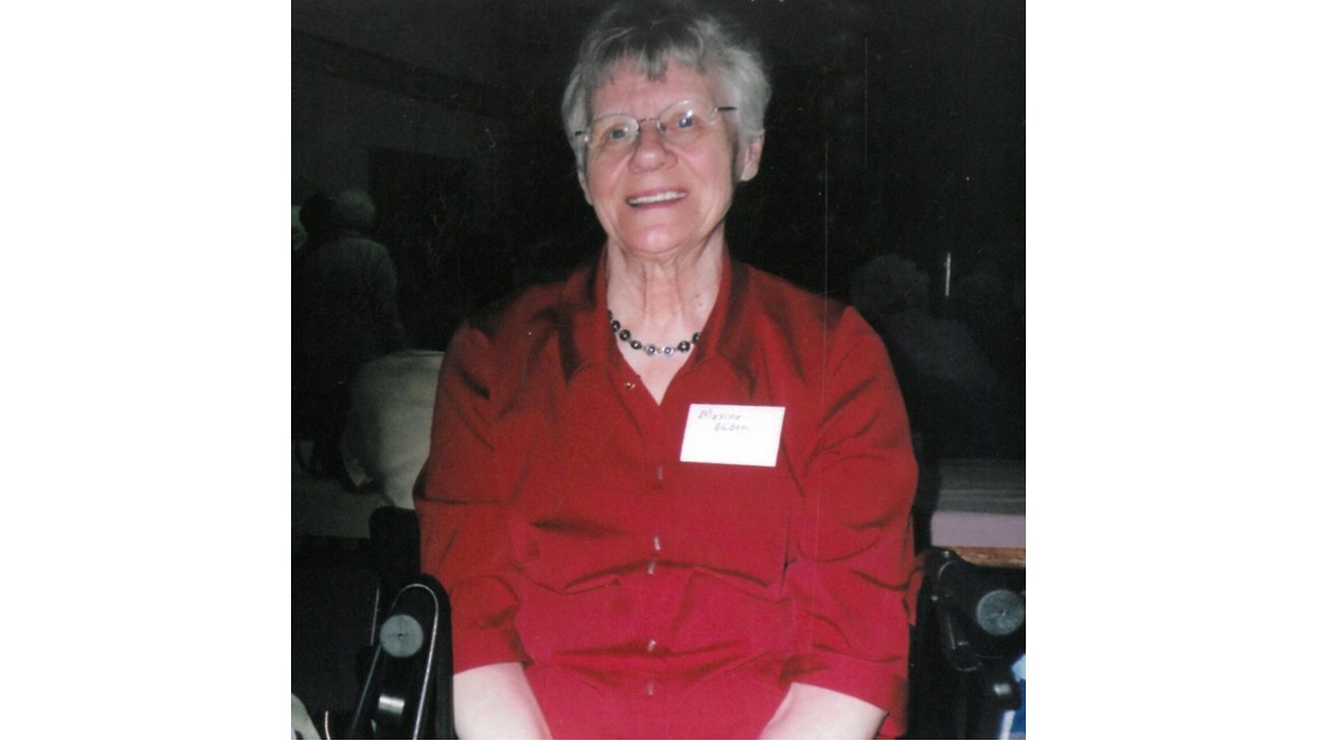 Maxine Olson Obituary - Prince Albert, SK | MacKenzie Funeral Chapel