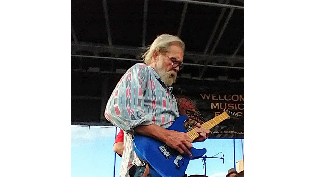 Bobby Phillips Obituary - Alamosa, CO | Rogers Family Mortuary, Inc.