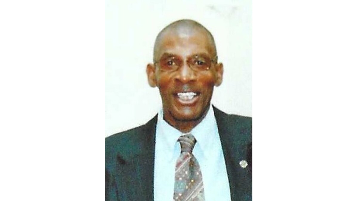 Michael Bennett Obituary - Mount Pleasant, SC | Johnson-Halls Funeral Home