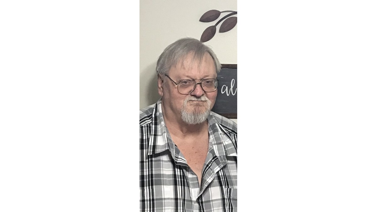 Robert Steigerwald Obituary - West Bend, WI | Phillip Funeral Homes