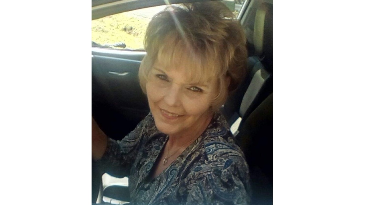 Pamela Dutton Obituary - Paintsville, KY | Preston Funeral Home