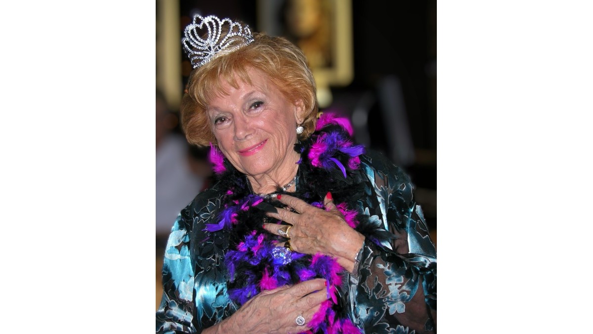 Rosalind Dennis Obituary - Pikesville, MD | Sol Levinson & Bros.