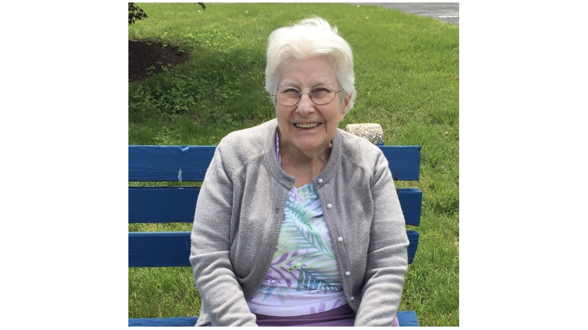 Sylvia Singer Obituary - Pikesville, MD | Sol Levinson & Bros.