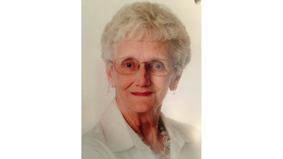 Doris Hartman Obituary - Clinton, IA | Lemke Funeral Homes