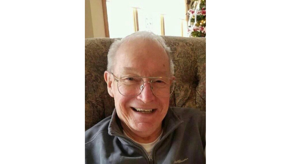 Leo Webb Obituary - Clinton, IA | Lemke Funeral Homes