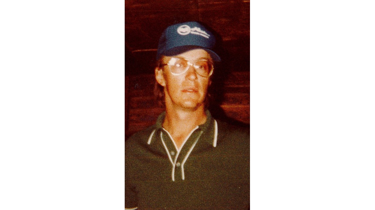 Chris Weller Obituary - Clinton, IA | Lemke Funeral Homes