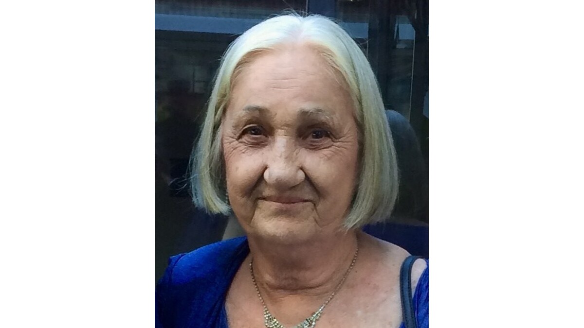 CAROL BONZEY Obituary - Toronto, ON | G.H. Hogle Funeral Home Limited