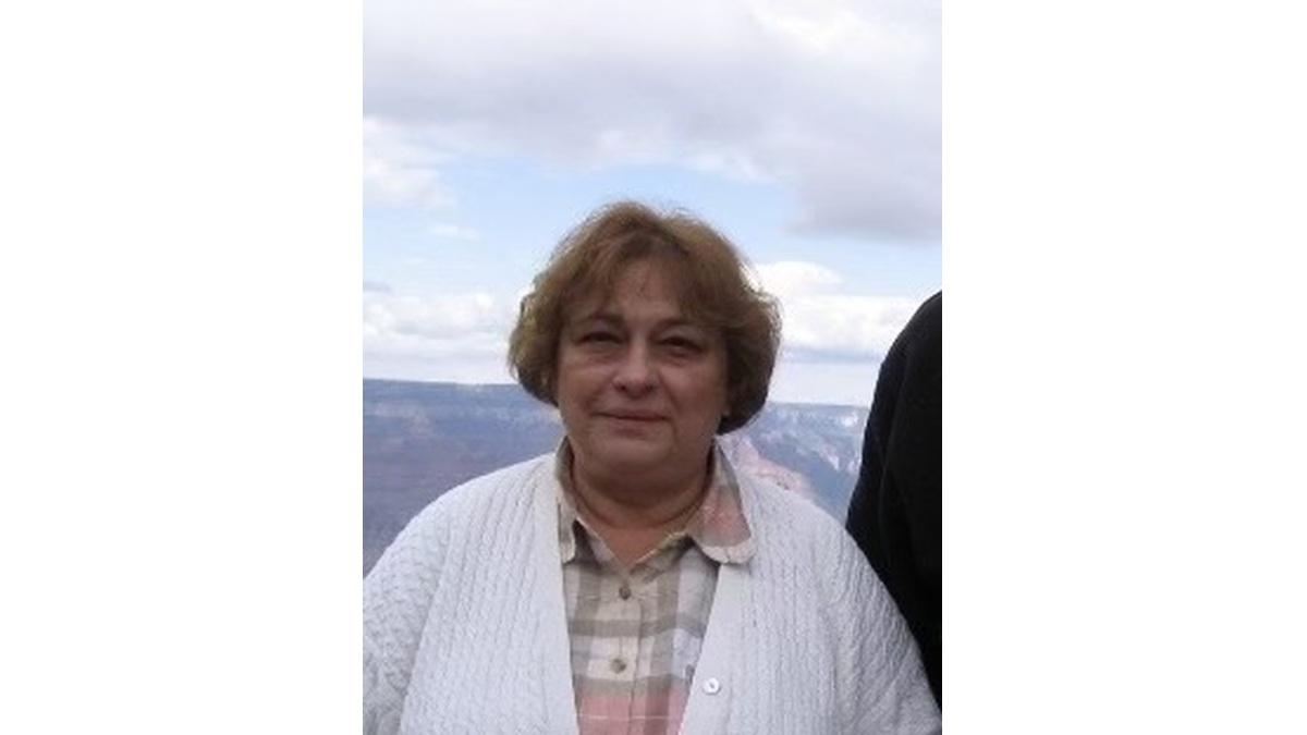 Adele Crowe Obituary - Decatur, IL | Brintlinger and Earl Funeral Home