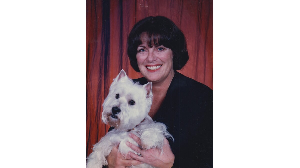 Susan Hoplock Obituary - Winnipeg, MB | Neil Bardal Funeral Centre