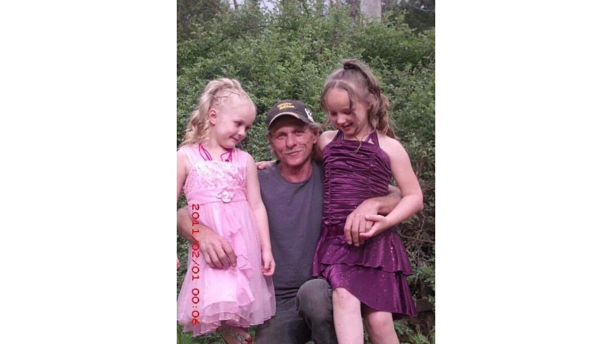 Robert Hughes Obituary - Van Buren, AR | Ocker-Putman Funeral Homes