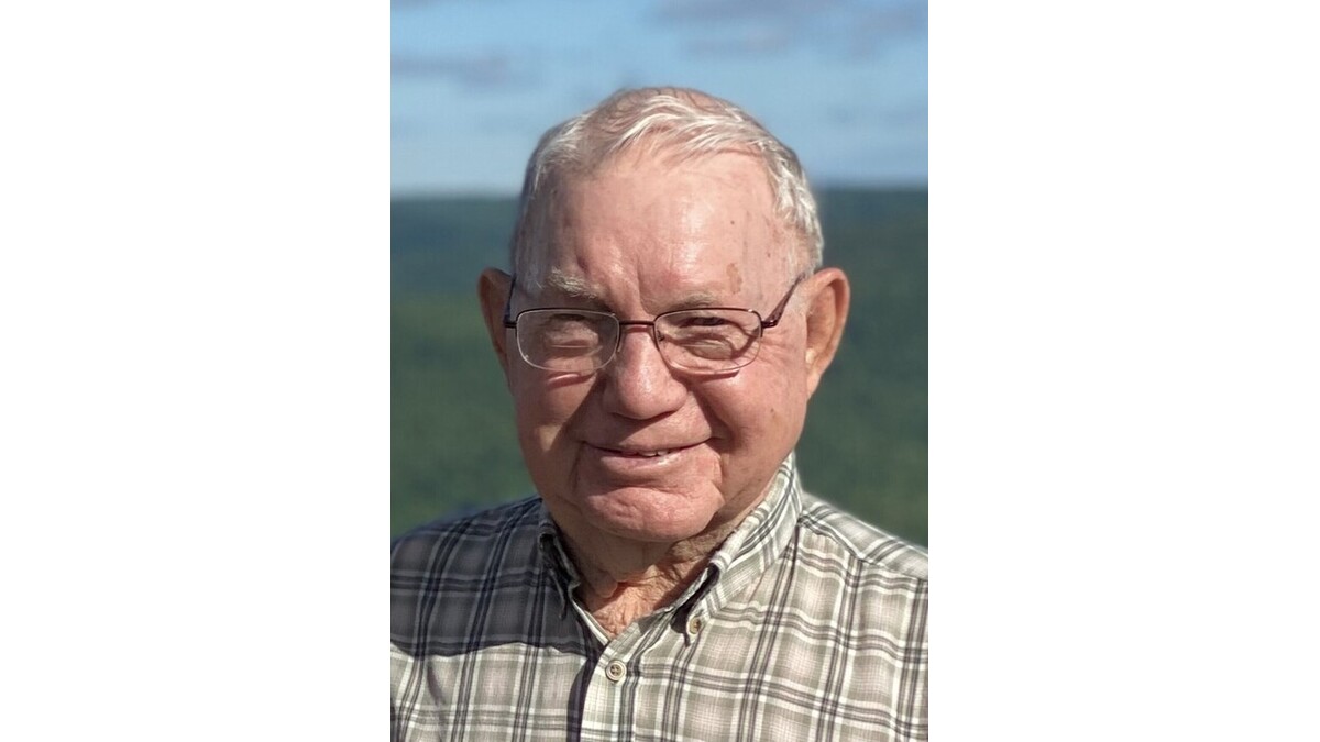 Leonard Breeden Obituary - Van Buren, AR | Ocker-Putman Funeral Homes