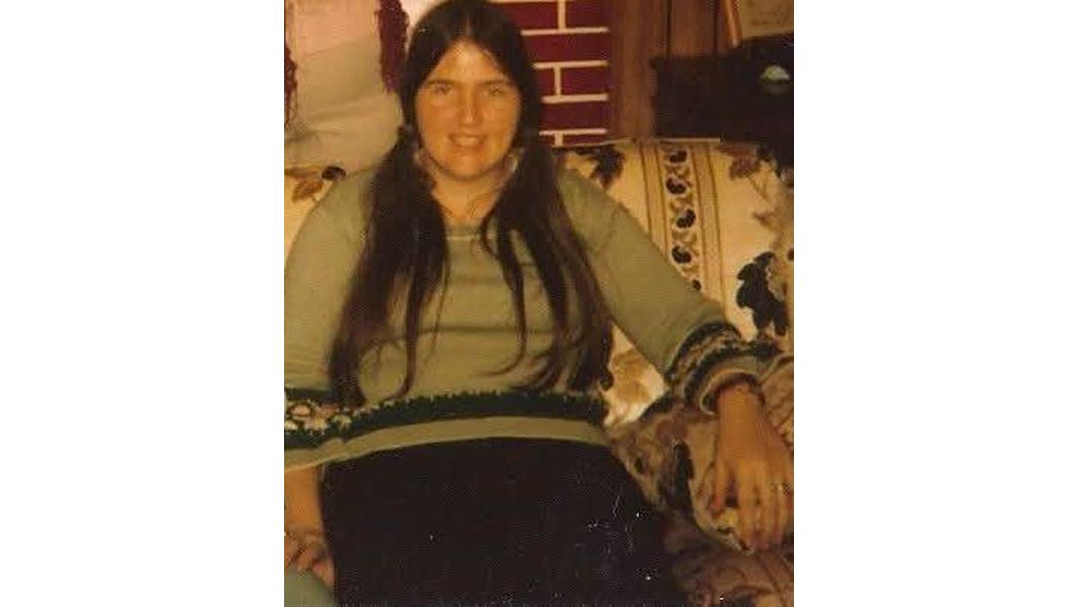 Debra Weaver Obituary - Oak Hill, WV | High Lawn Funeral Home