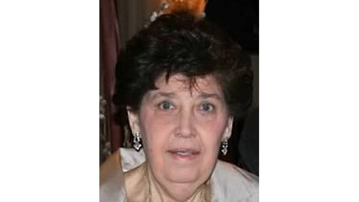 Kathleen DeRosa Obituary - Philadelphia, PA | Monti-Rago Funeral Home Inc.